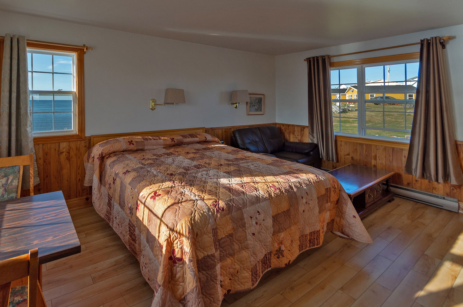 Suite - Ocean View Motel and Chalets